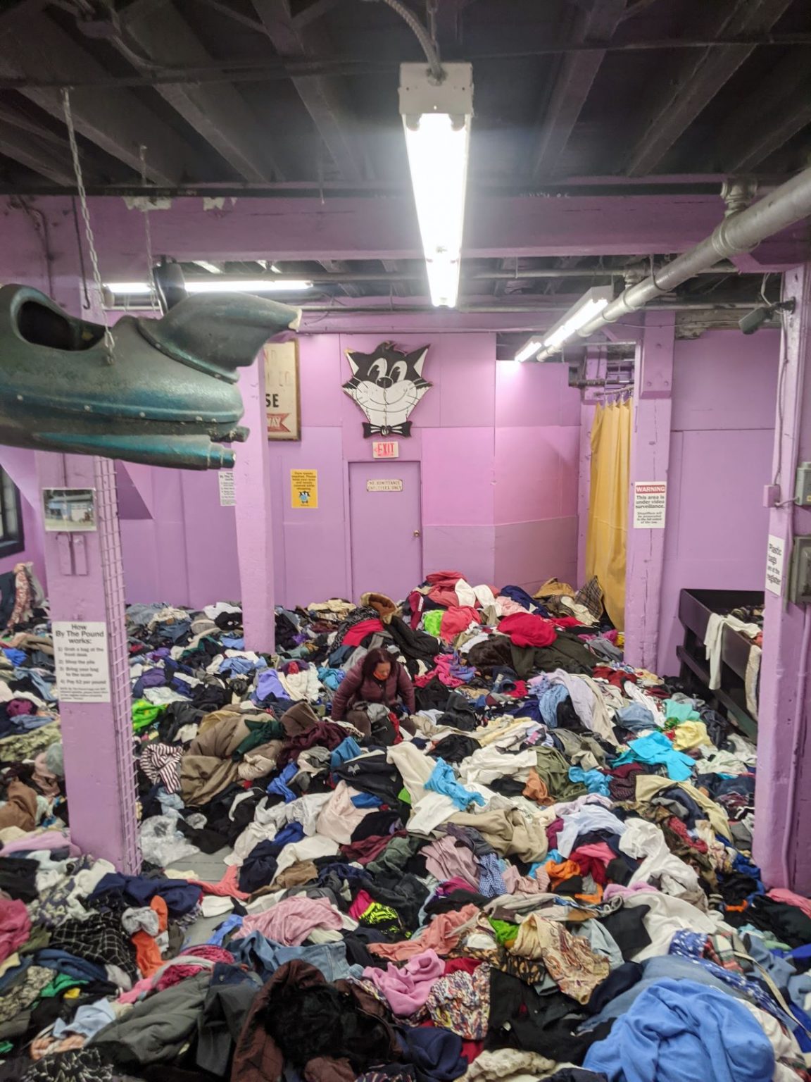 Sweatshops STILL Exist in the US: What We Can Do