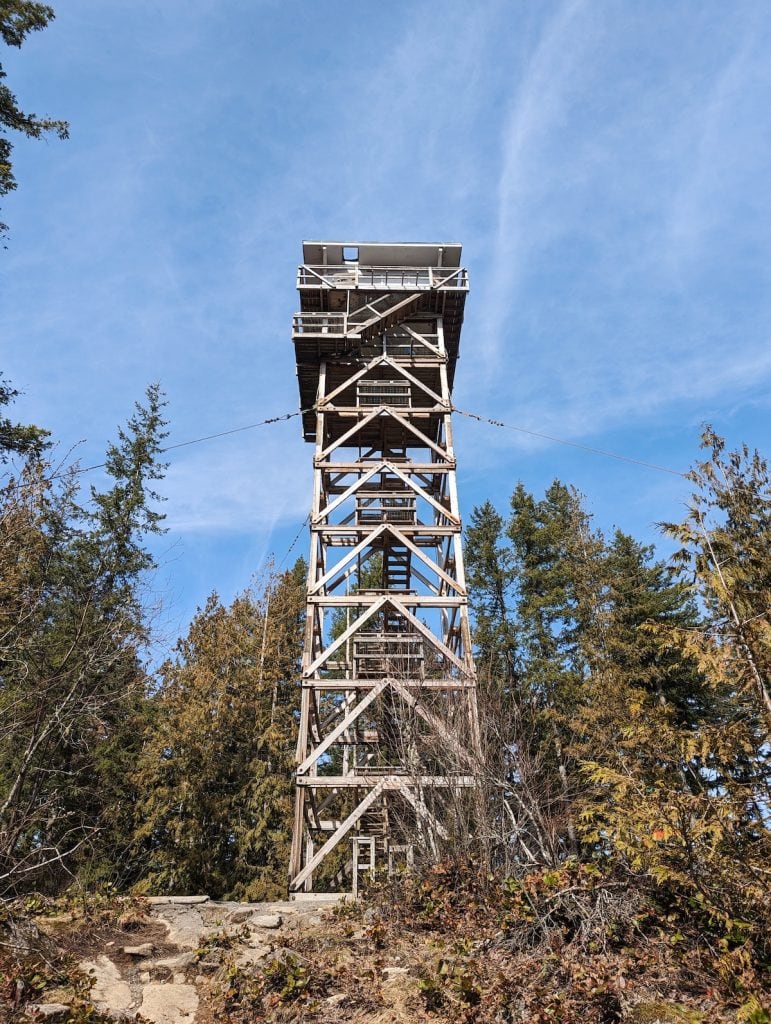 4 Easy + Pretty Hikes Near Seattle in the Spring