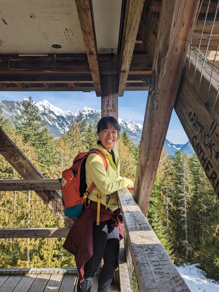 4 Easy + Pretty Hikes Near Seattle in the Spring